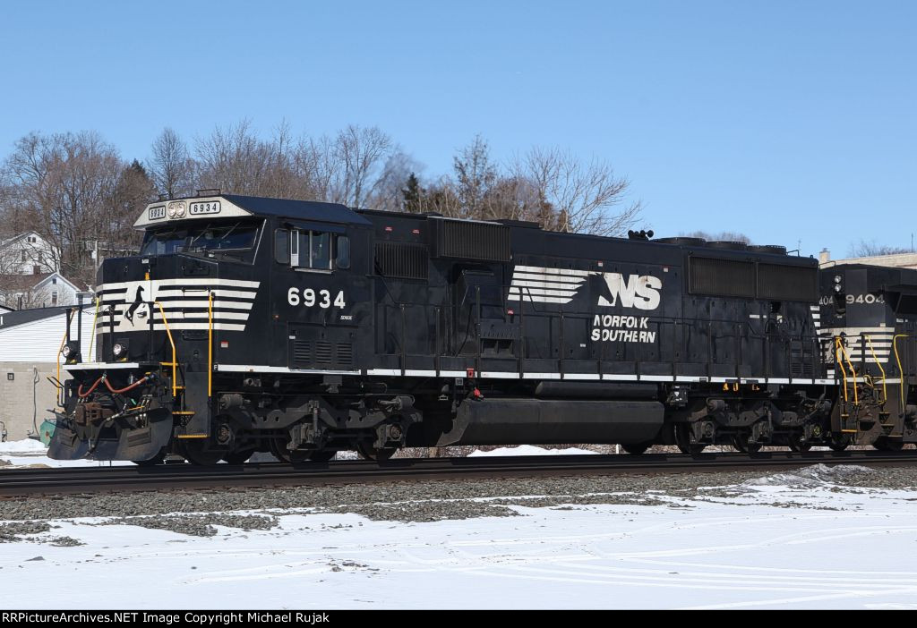 NS 6934
